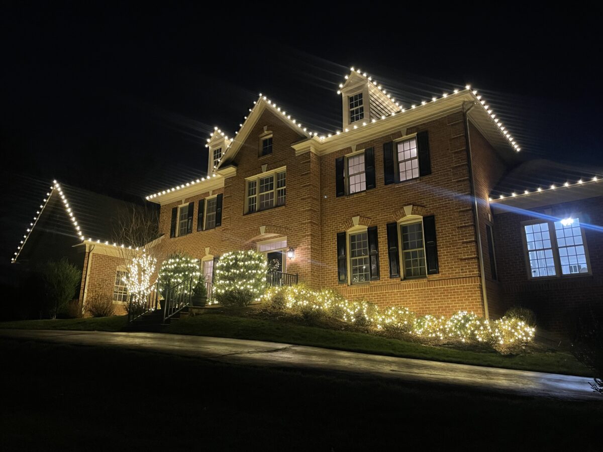Christmas Light Installation - Holiday Light Installer
